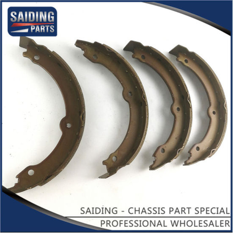 Auto Parts Semi-Metal Brake Shoe for Toyota Land Cruiser OEM 46530 ...